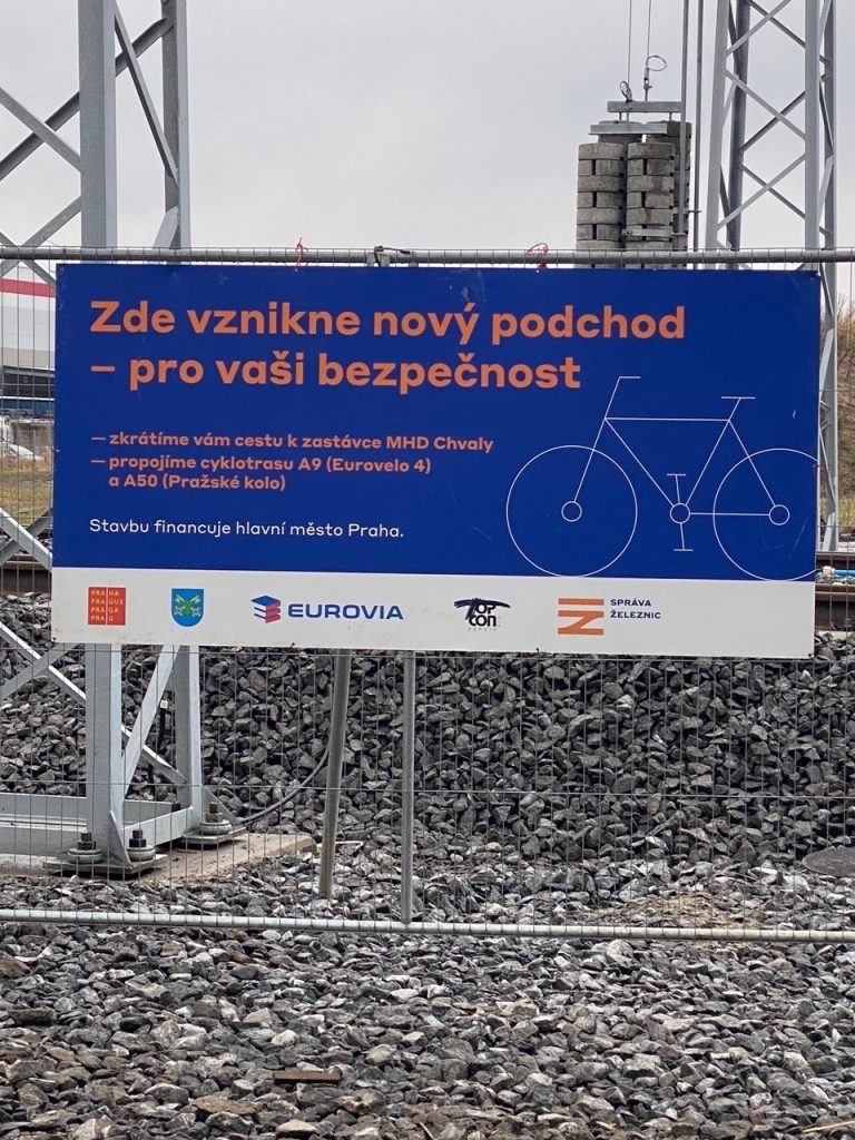 PODCHOD POD ŽELEZNIČNÍ TRATÍ V ULICI STOLIŇSKÁ – Horní Počernice